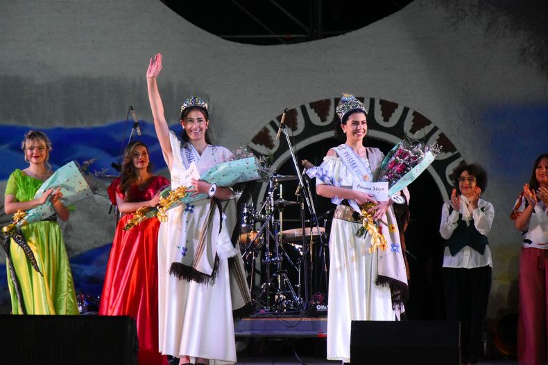 Yuliana y Luana, las nuevas paisanas de la Tradición