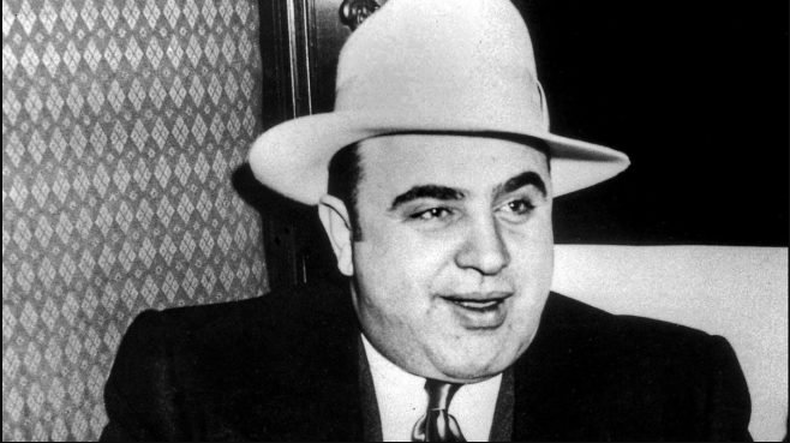Al Capone, presente: la particular imagen en panes de cocaína de una ...