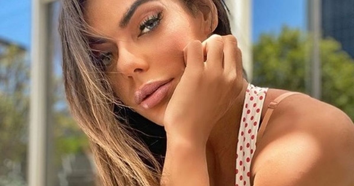 Lo que nos faltaba: La eterna Suzy Cortez volvió de blanco transparente ...