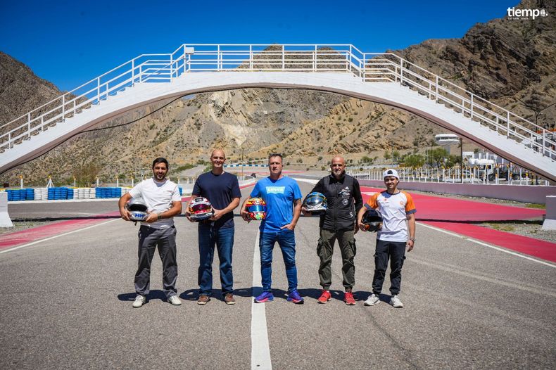 Seis pilotos, una leyenda que despierta: anécdotas, sensaciones y un ...