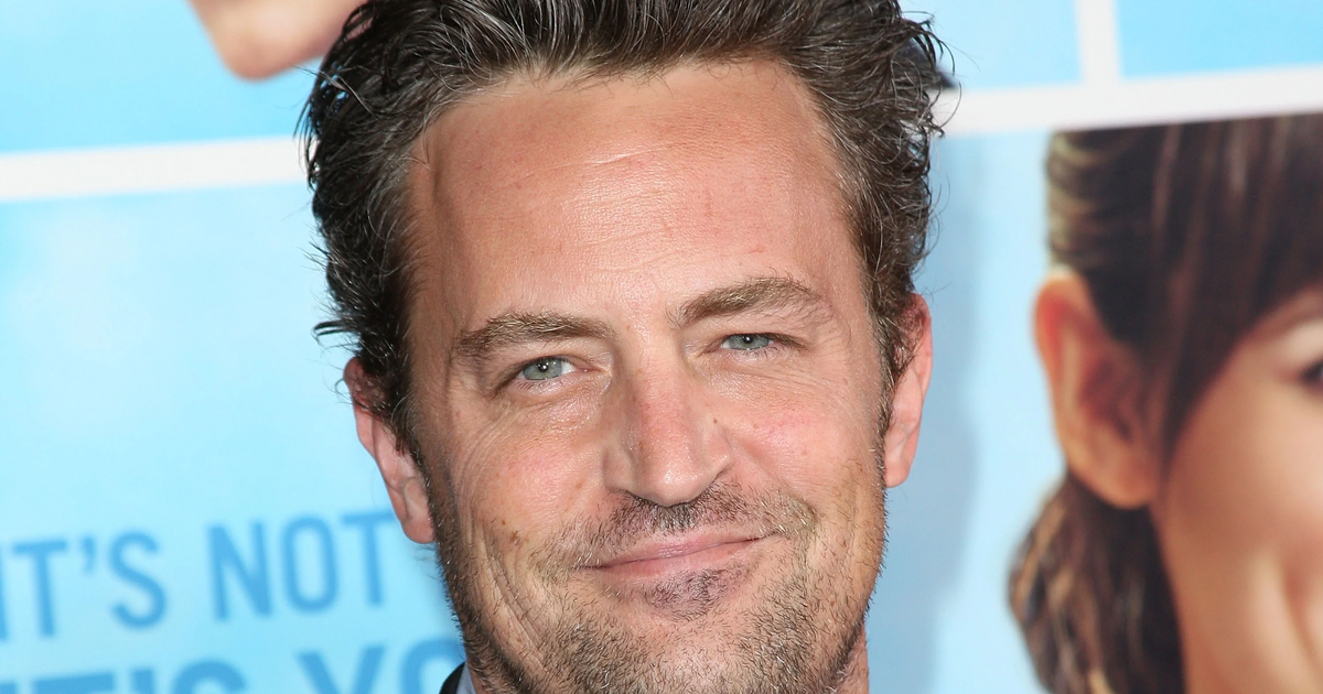Puja familiar por los bienes de Matthew Perry, el reconocido actor de ...