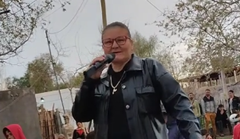 Film no sensor if you're into thick and voluptuous, and a