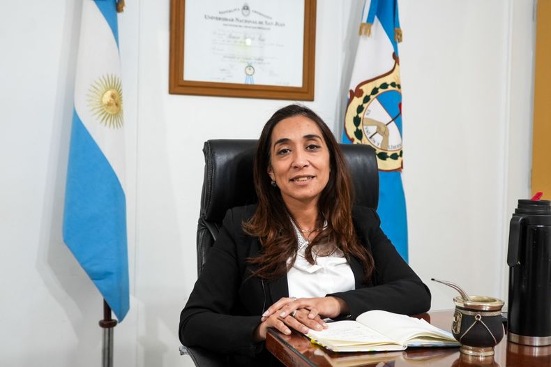 10 cosas que no sabías sobre Romina Rosas: aprendió a tocar la guitarra, la rara enfermedad que ...