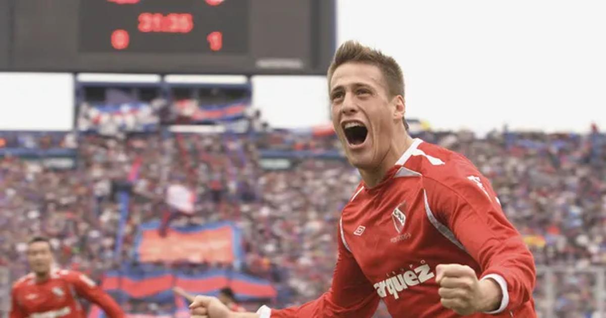 El exótico destino futbolístico de Germán Denis a sus 41 años