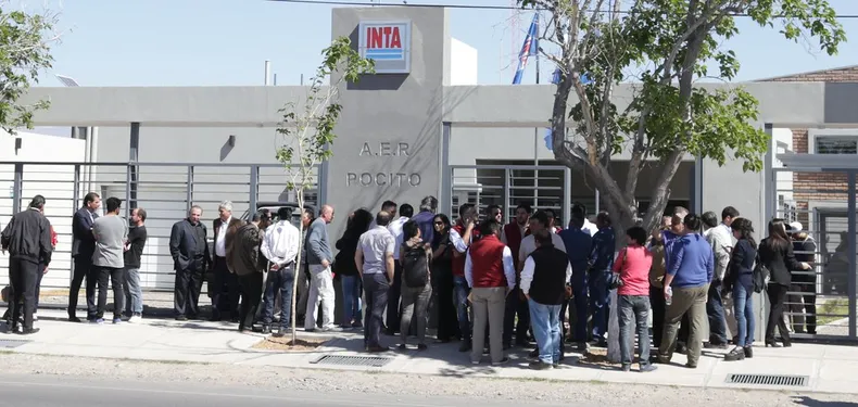 En el INTA San Juan sigue la crisis y los empleados pagan el ...