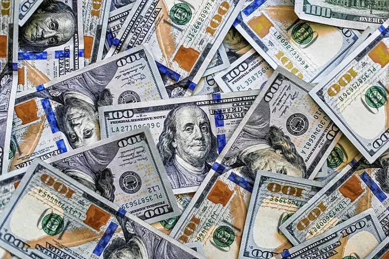 Dólar blue: fuerte despertar en la antesala de la primavera