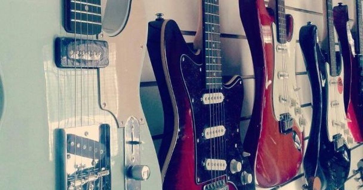 Robaron instrumentos valuados en $305.000 a una conocida tienda de Capital