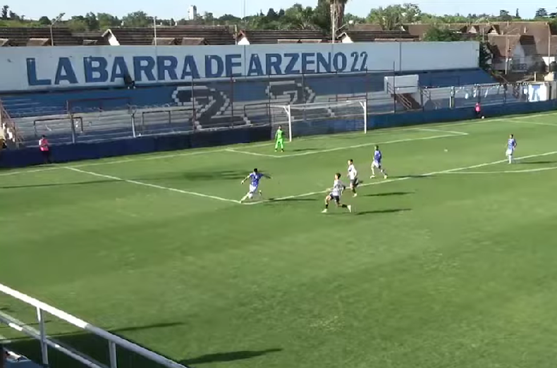 Un club que peleaba un ascenso echará a todo su plantel por falta de ...