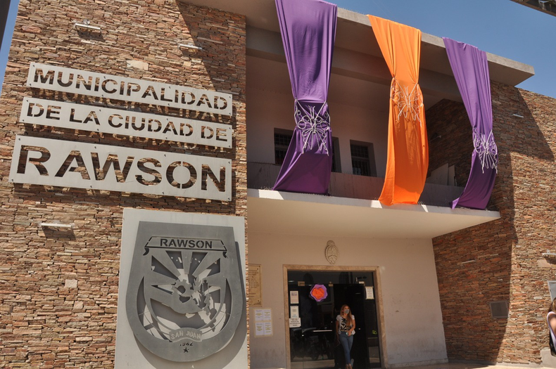 Ajustazo en Rawson: demora en los pagos y ¿sueldos en riesgo?