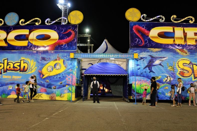 Rodeados de maravillas, cómo es vivir en un circo ambulante