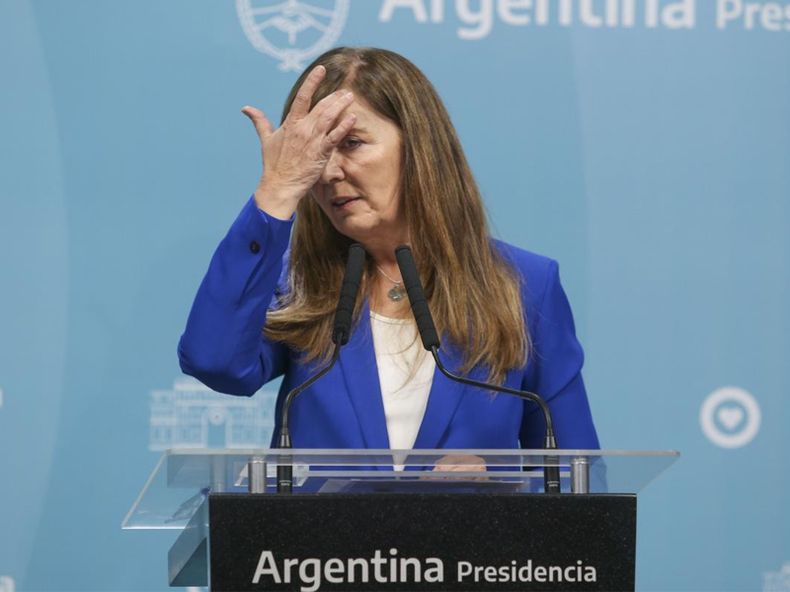 Cerruti habló de saqueos, y Marijuan la imputó por no denunciarlos