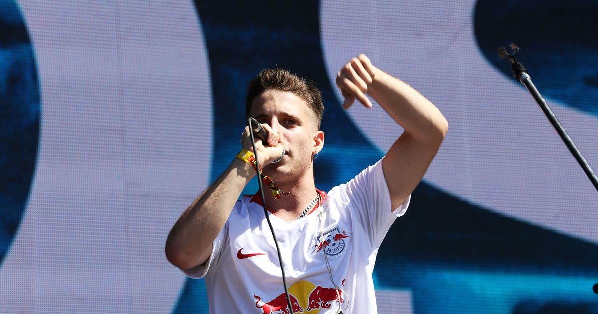 Muy esperado: escuchá el nuevo trabajo de Wos, Tres puntos suspensivos