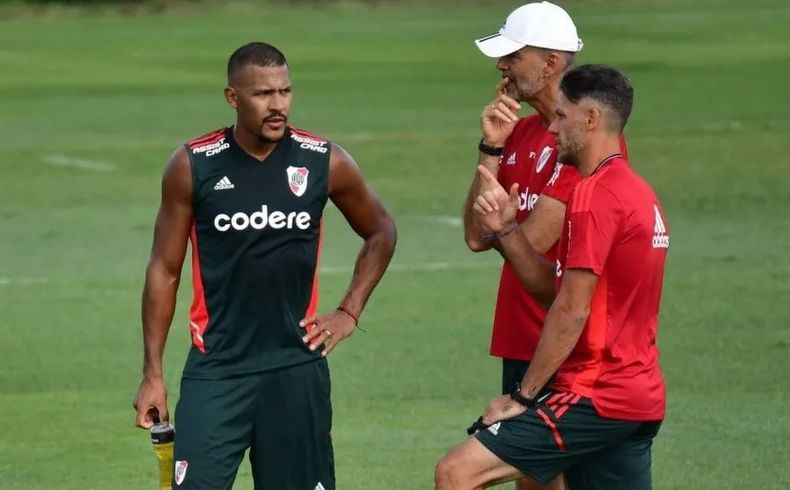 River presentó a Salomón Rondón y ya entrenó con Demichelis