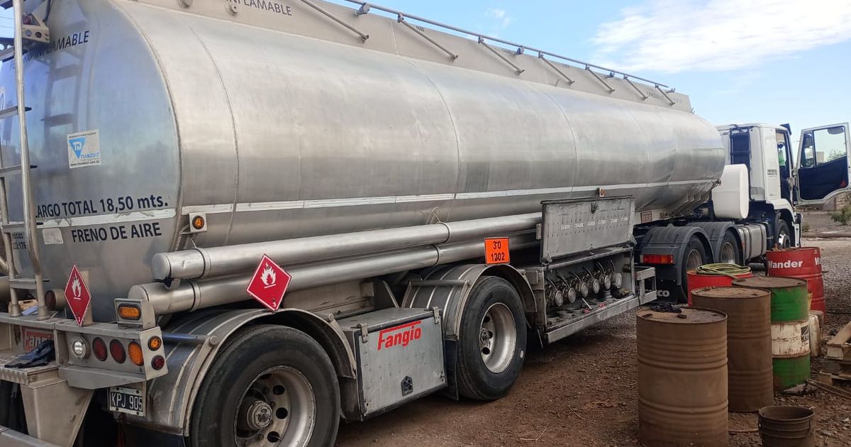 Detuvieron a un chofer por intentar robar combustible en La Chimbera