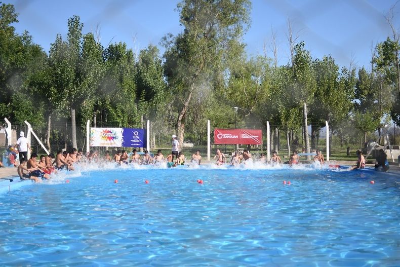 El camping municipal de Zonda inauguró pileta para las colonias de verano