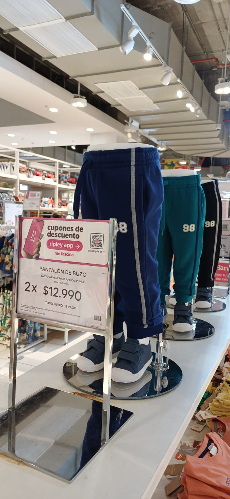 Los precios en La Serena: cuánto cuestan las zapatillas y la ropa, ¿y ...