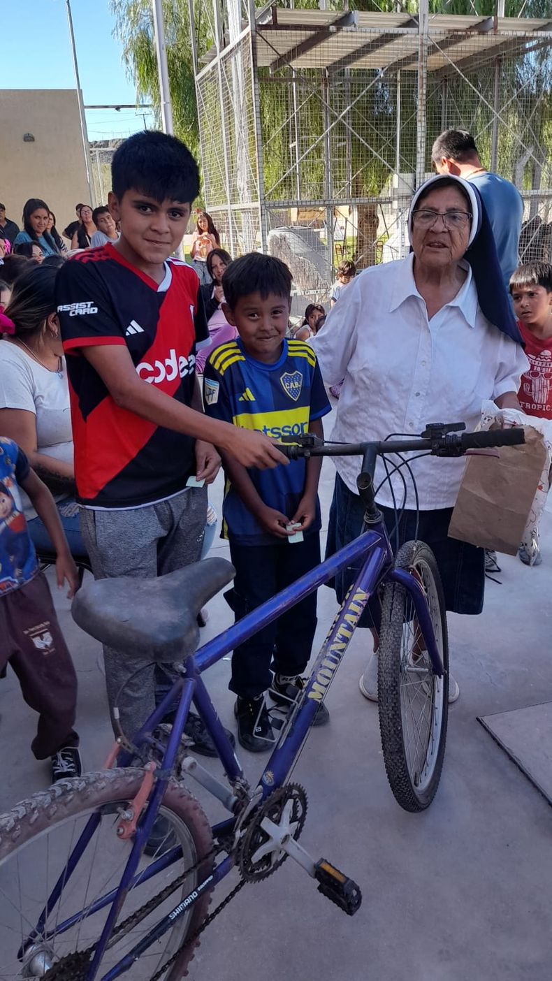 Una fundación mendocina y su lazo inquebrantable con escuelas de Calingasta