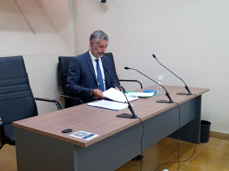 Un juez benefició a Mario Parisí y le alivianó la imputación en su contra