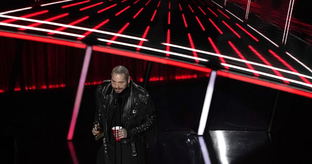 Uno Por Uno Estos Son Los Ganadores De Los Premios Billboard 2020