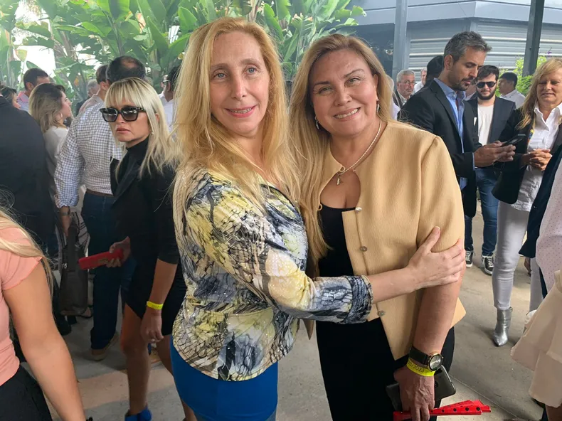 La pulseada por el sello de Javier Milei entre una sanjuanina y el dúo ...