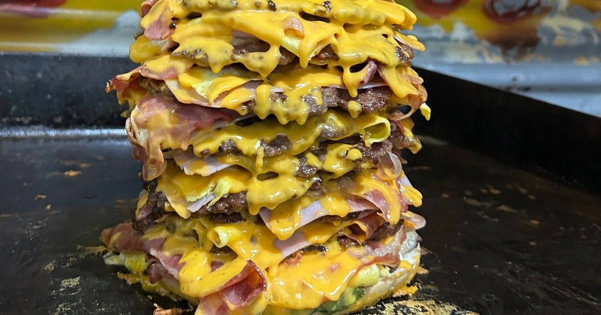 La parrillita chimbera que paga miles a quien se coma una hamburguesa ...