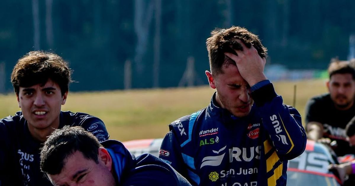 Jav sone i found my way inside and was shown to the room by