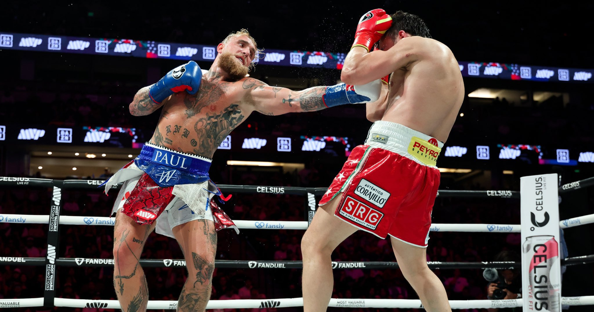 El histórico boxeador Julio César Chávez Jr. que perdió su invicto con Maravilla Martínez, fue ...